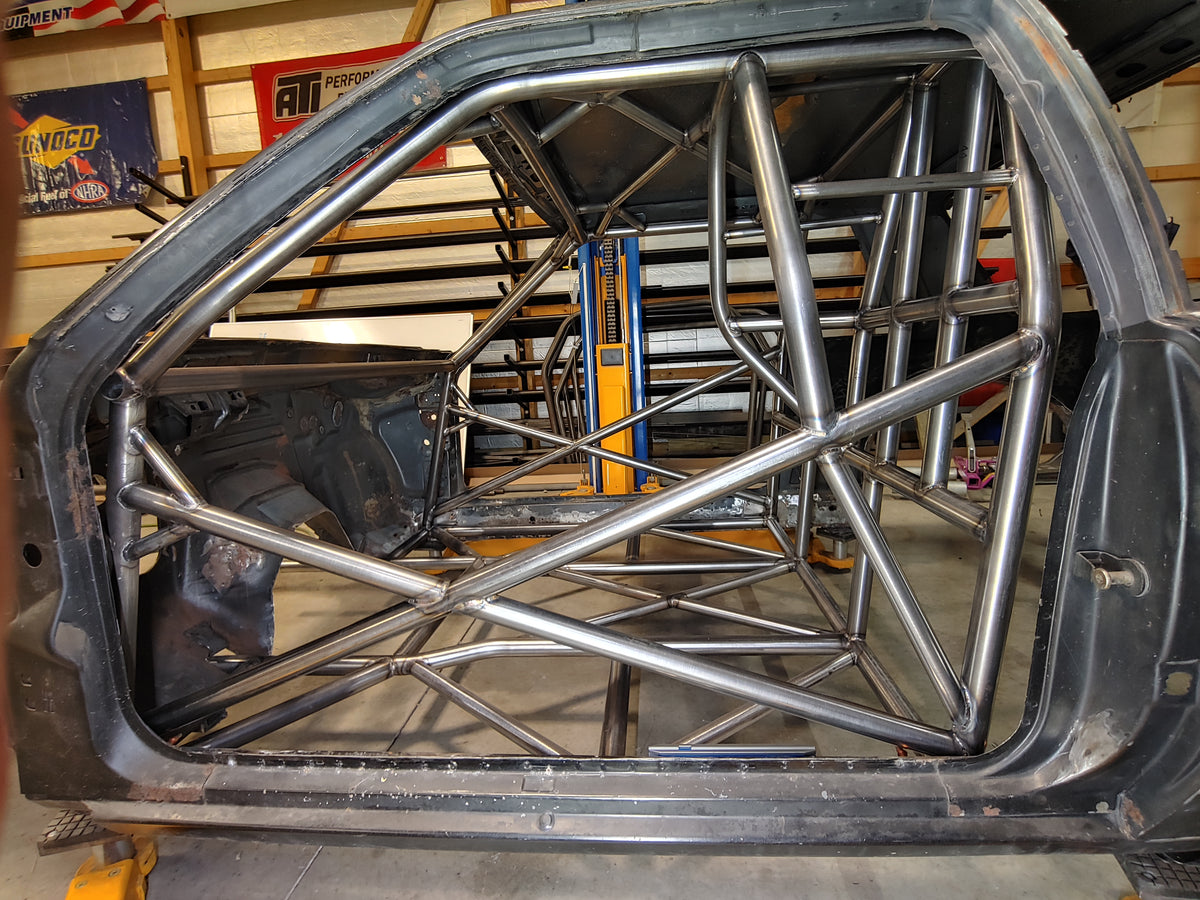 BENT & NOTCHED 25.3/25.2 roll cage 79-93 Mustang – Outlaw Chassis ...